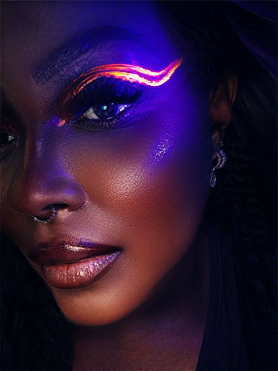 UV Glow Vegan Liner Pen – Ashunta Sheriff Beauty